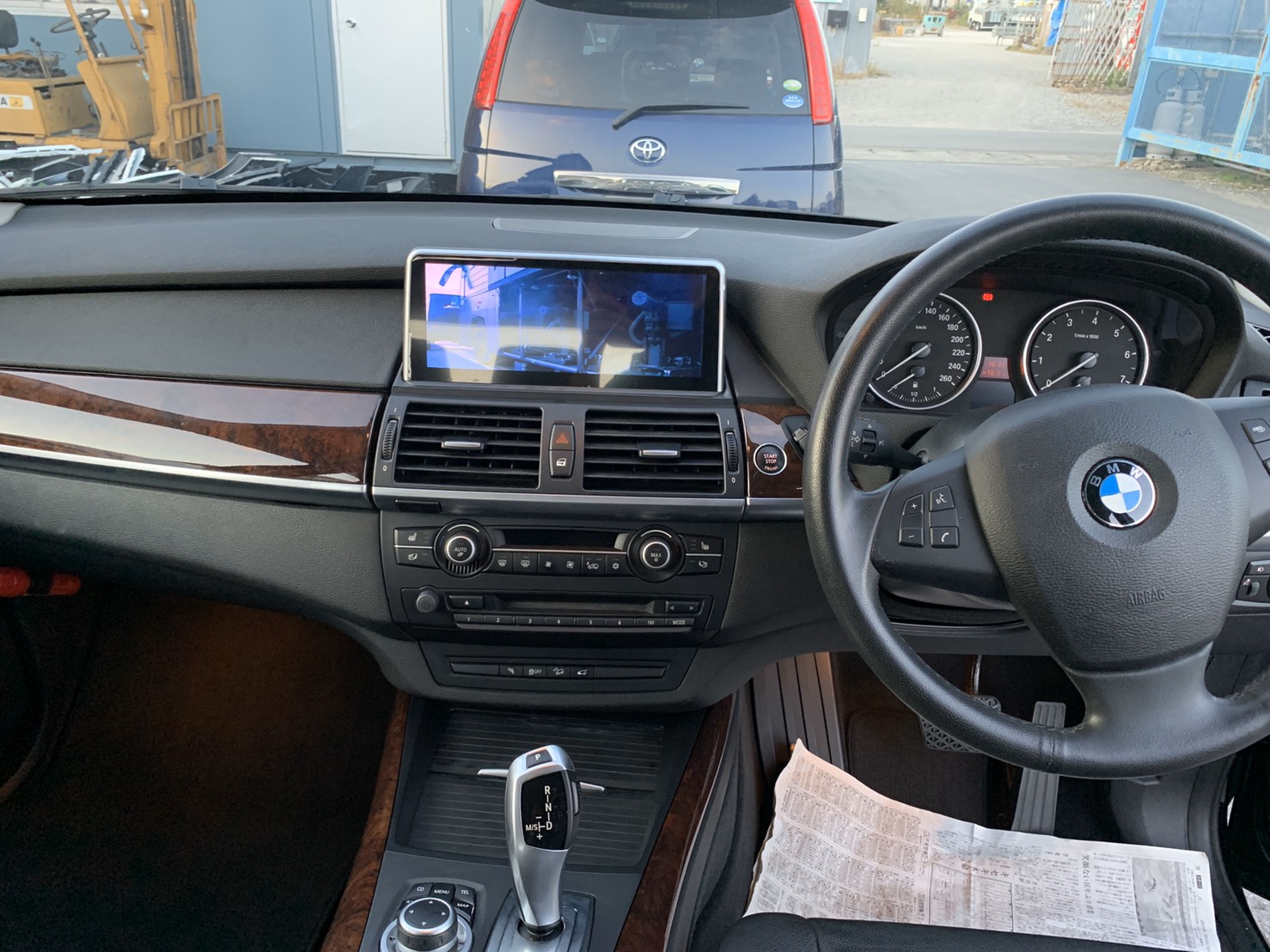 BMW X5（E70）CICナビ に アンドロイド ナビ取付け | 有)トップトレーディング